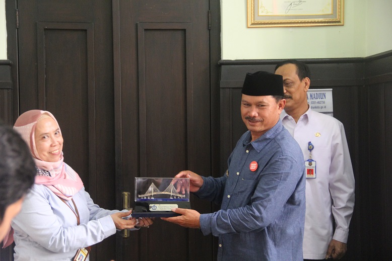 Optimalkan Penerimaan Pajak, DJP dan Pemkot Madiun Teken PKS | Direktorat Jenderal Pajak