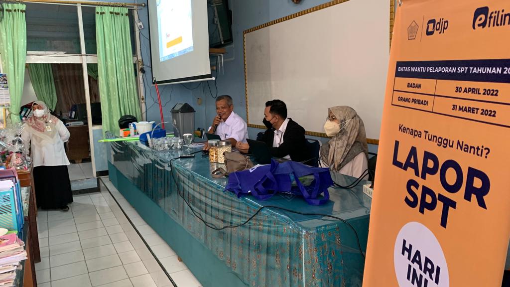 40 Guru MAN 2 Tanah Datar Lapor SPT Bareng | Direktorat Jenderal Pajak