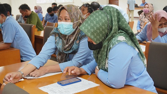 Jemput Bola Pelaporan SPT, KPP Kosambi Kunjungi ST. James | Direktorat ...