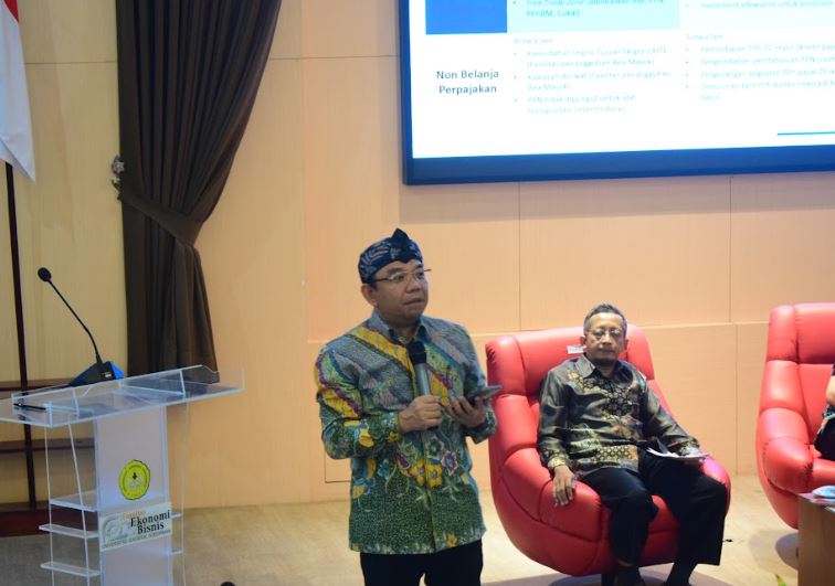 Beri Kuliah Umum, Yon Arsal Tegaskan Pentingnya Relawan Pajak ...