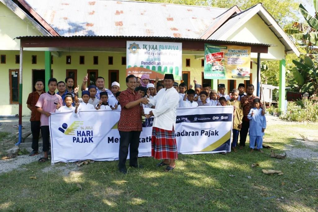 KPP Pratama Poso Santuni Anak Yatim Di Hari Pajak 2018 | Direktorat ...